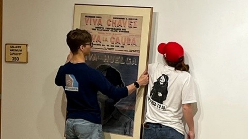 Honors students help organize Grohmann Museum exhibit | News | MSOE